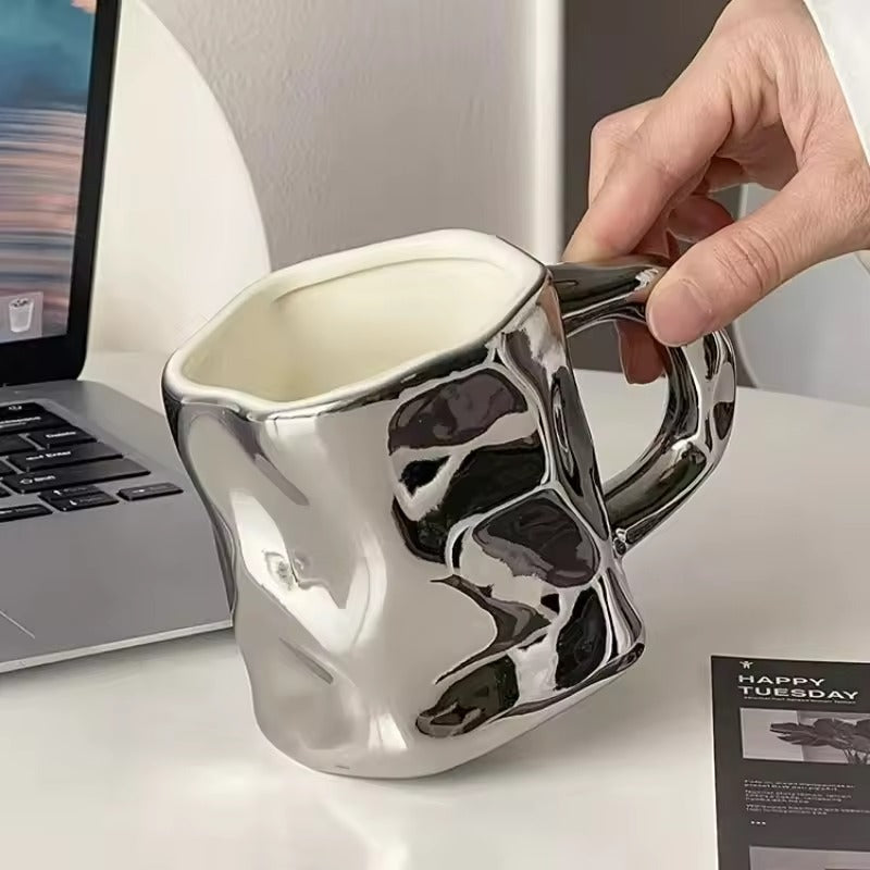 Hand-Glazed Ceramic Crumpled Line-Art Mug – Nordisk Flair